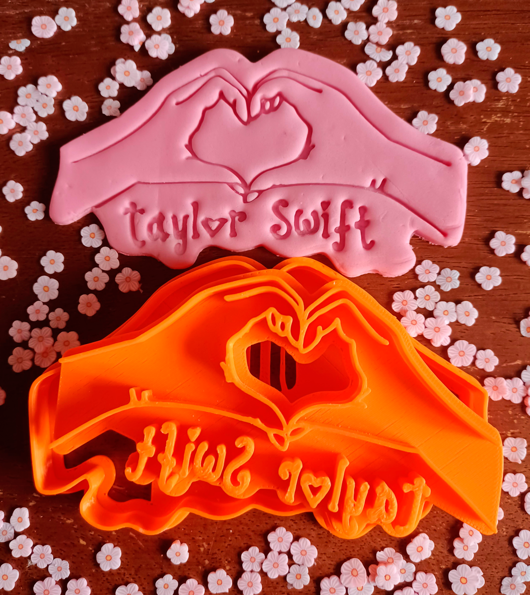Talor Swift Heart Hands Cookie Cutter & Embosser – Unshackled Creations